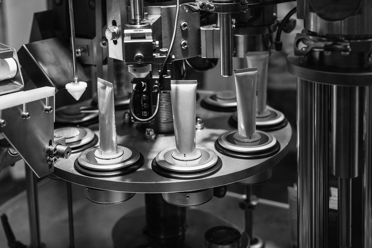 Lohnpack Contract Filling Inc – Matrix Adhesives Group