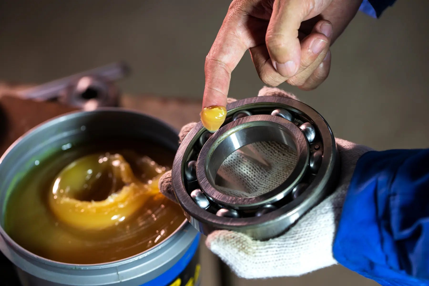 High-Performance Industrial Lubricants | Matrix Adhesives Group
